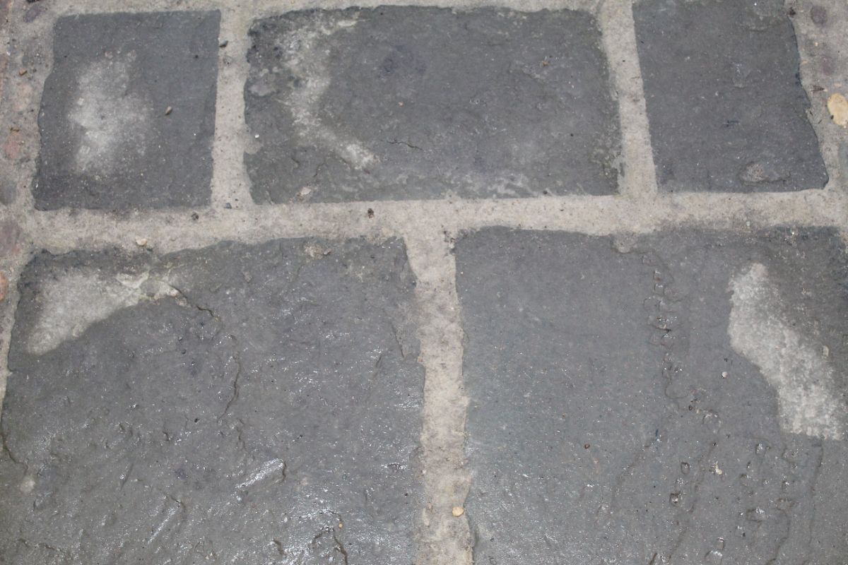 Reconstituted Grey Riven topped slabs(Flat edge) - Vale Vintage ...